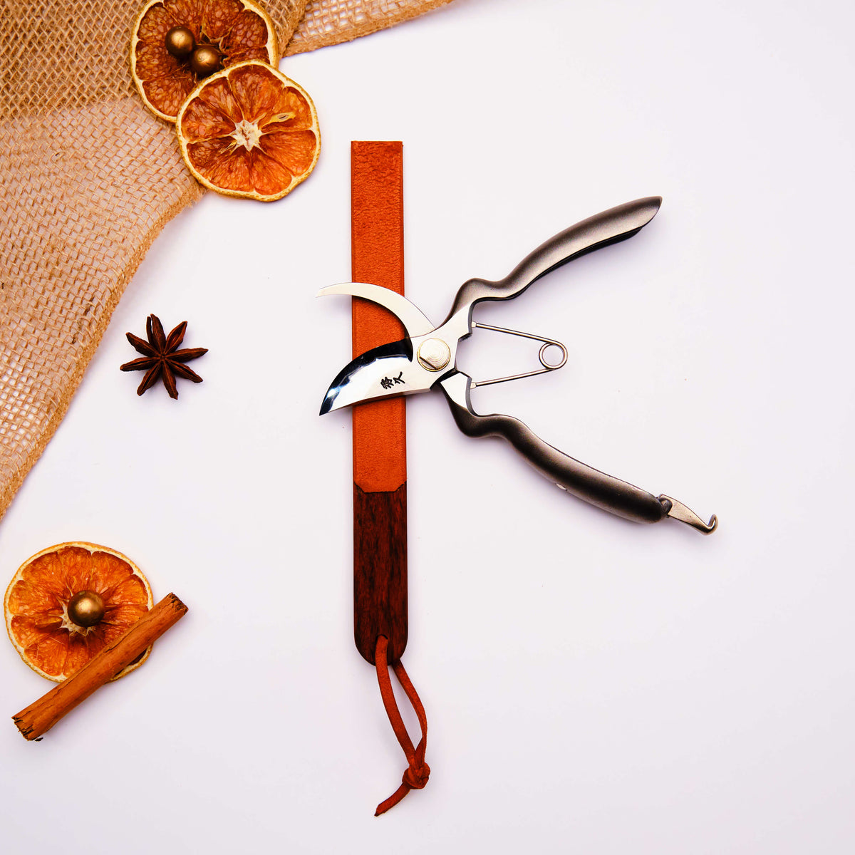 Handmade Leather Strop | For secateurs – Japanese Tools Australia